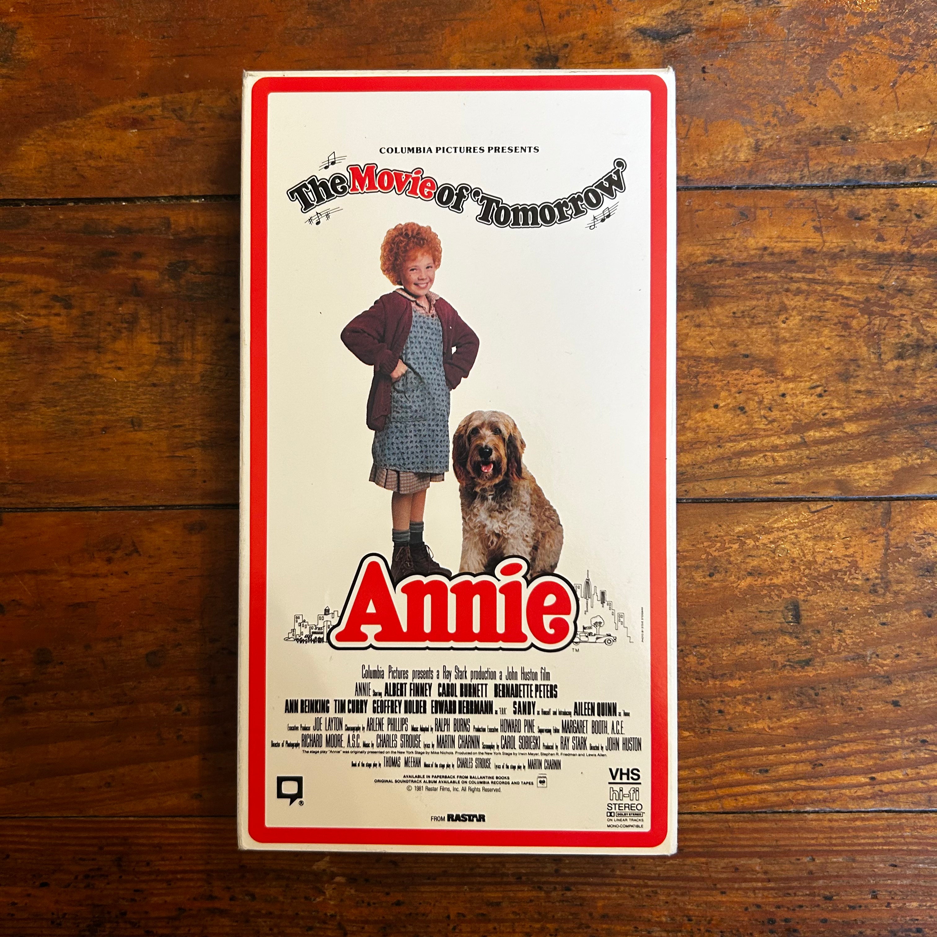 Annie (1982) VHS – Hail - Records and Oddities
