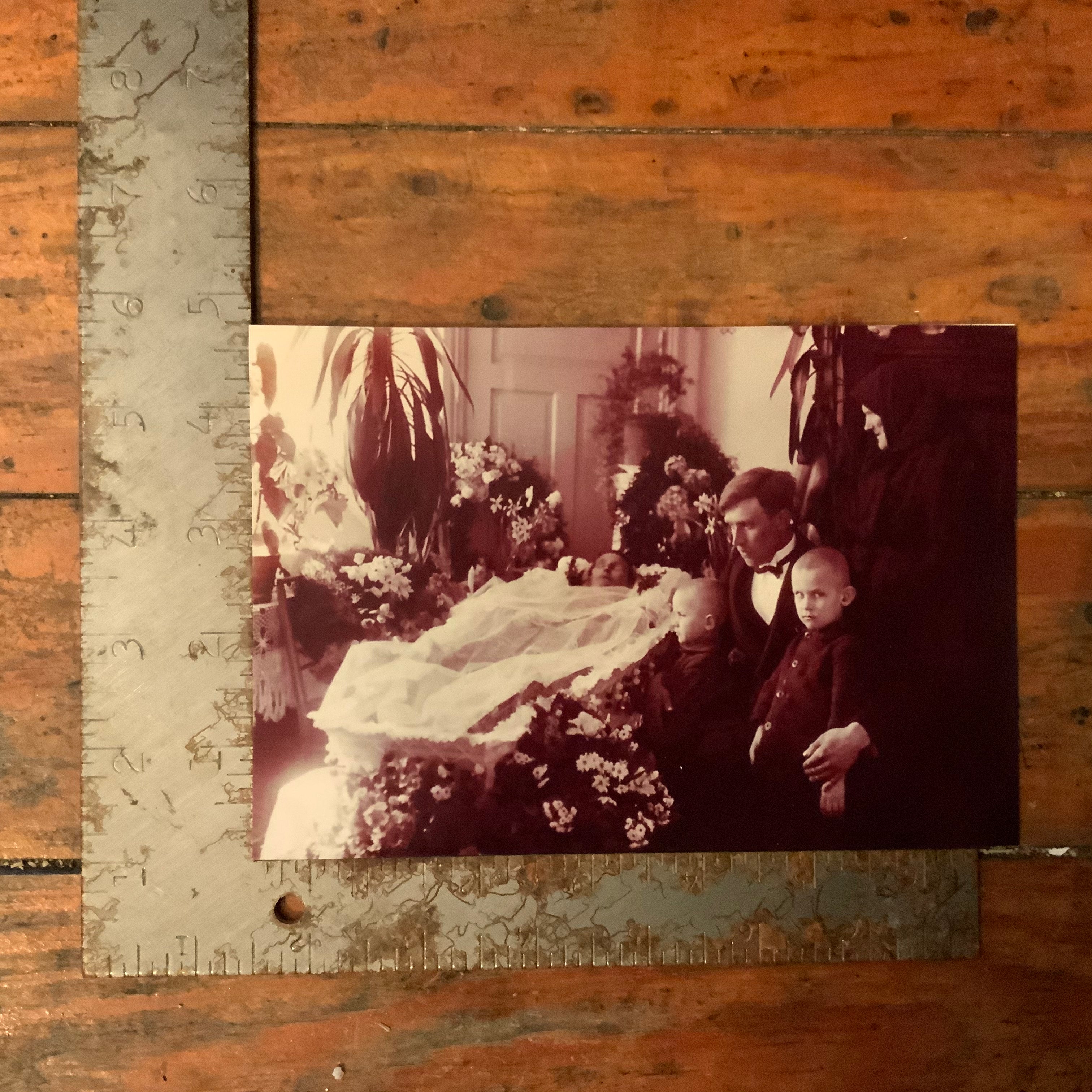 Post-Mortem Reproduction -Russian Family – Hail - Records and Oddities